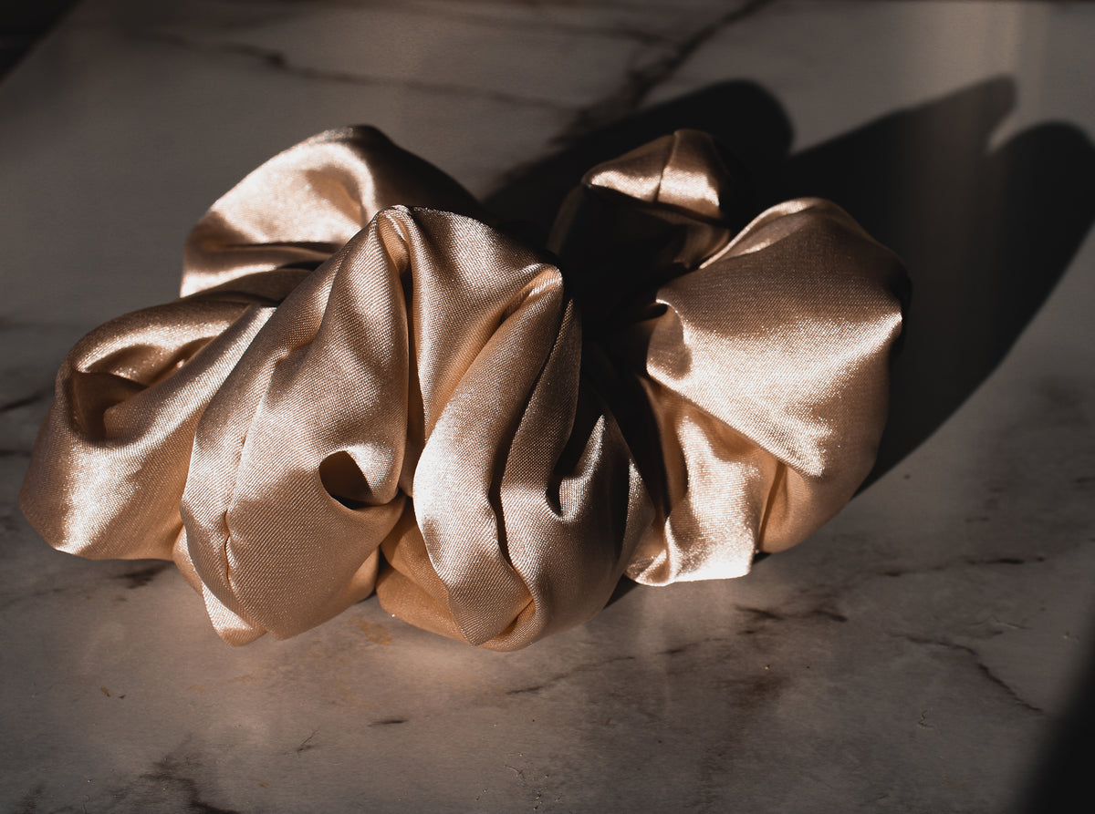 Silk stuffed scrunchie – Diamond Hair Art